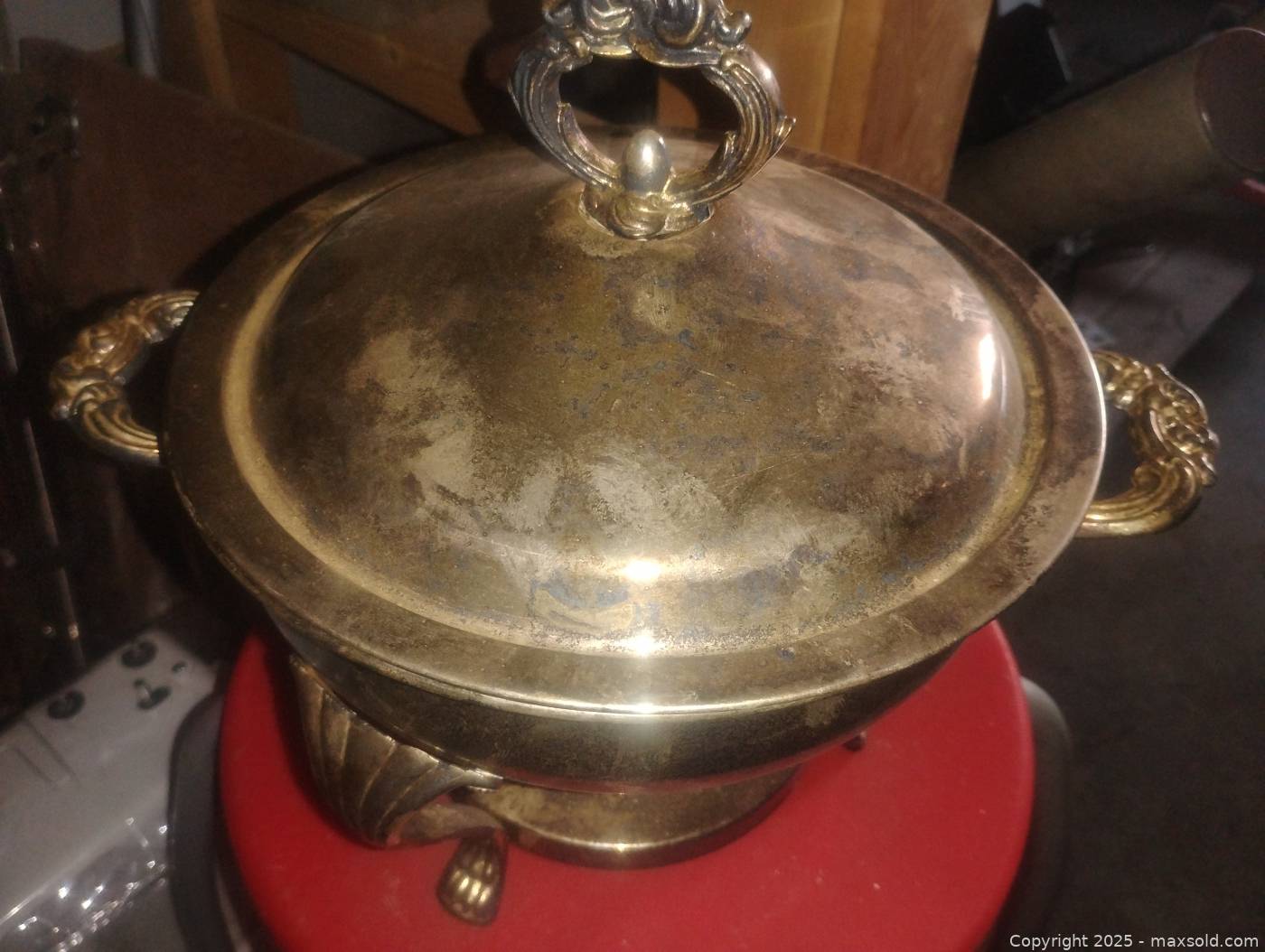 Silver-plated footed vegetable serving dish with lid | Maxsold