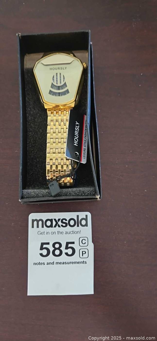 Hoursly gold-tone wristwatch in box | Maxsold