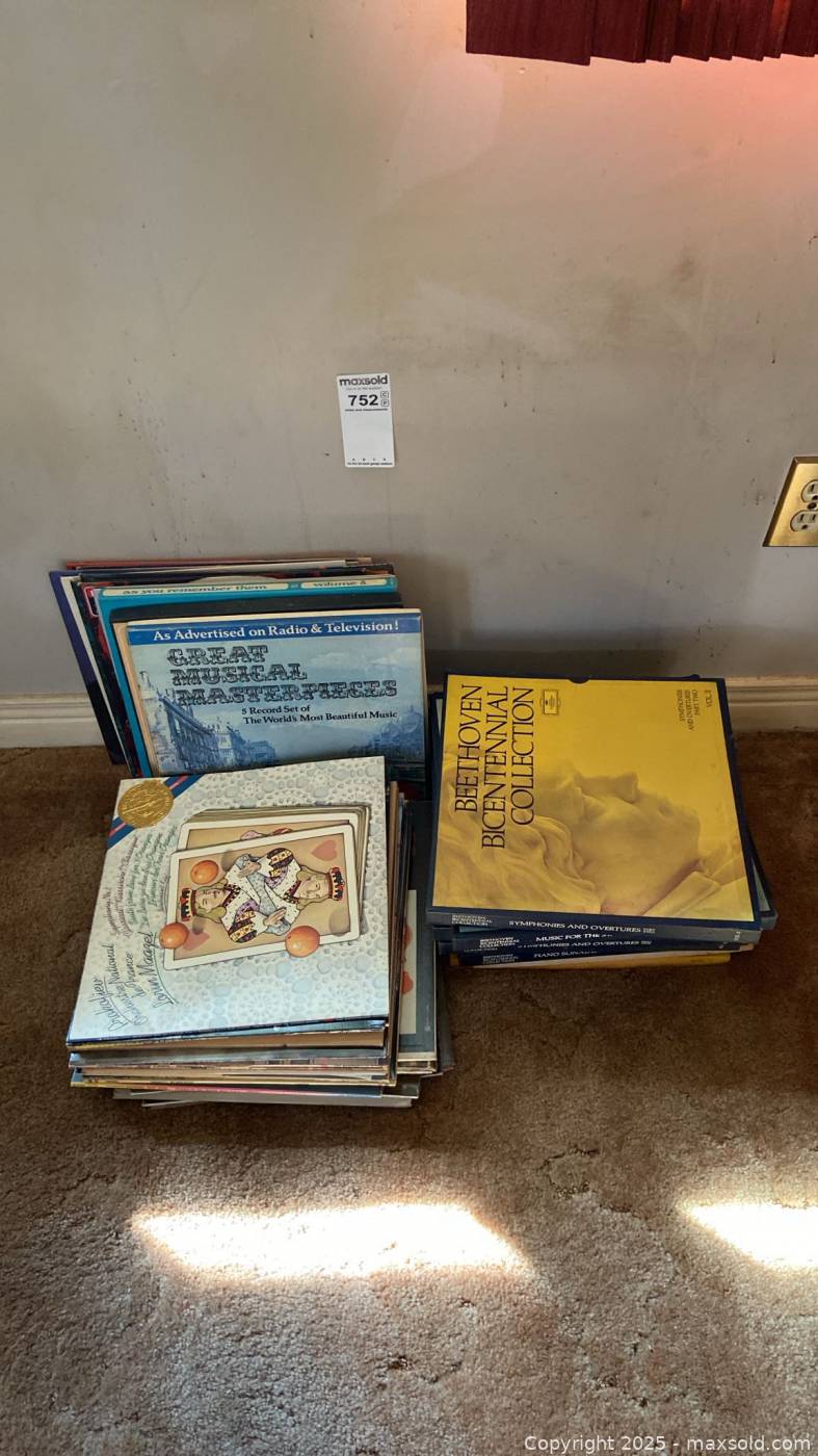 Classical vinyl record albums lot | Maxsold