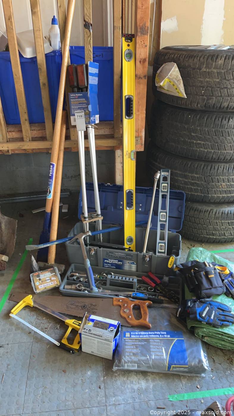 Drywall Stilts, Levels, Socket Set, Hand Tools | Maxsold