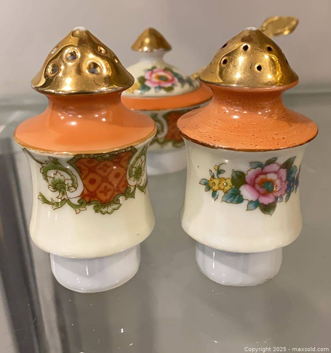 Noritake porcelain condiment set | Maxsold