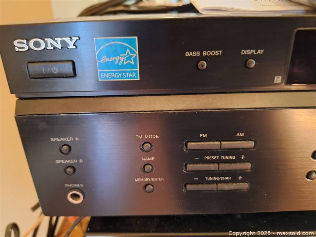 Sony receiver and JVC XL-V282 CD player | Maxsold