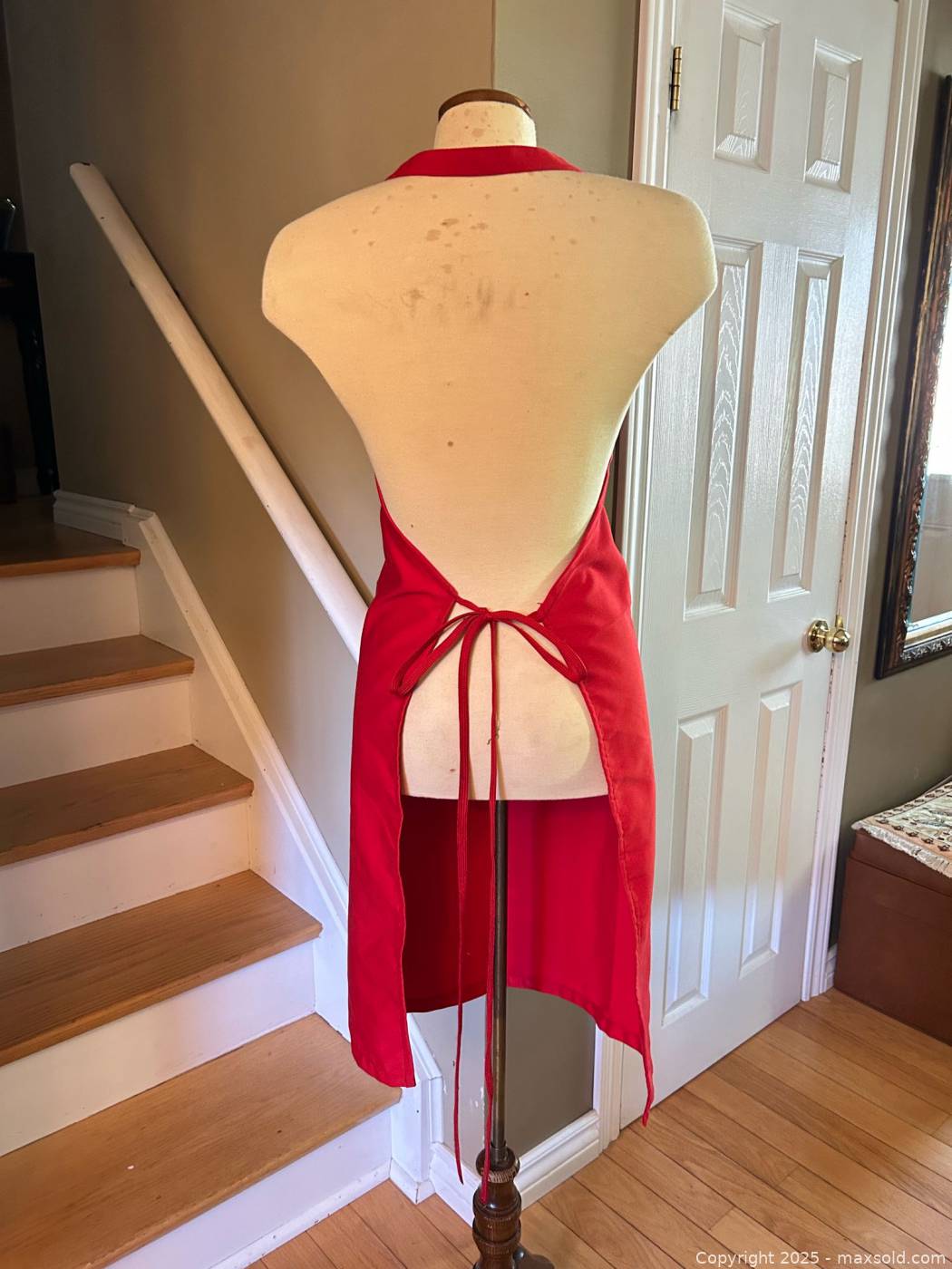 1998 Wearable Vegetables Olive Lucy apron | Maxsold