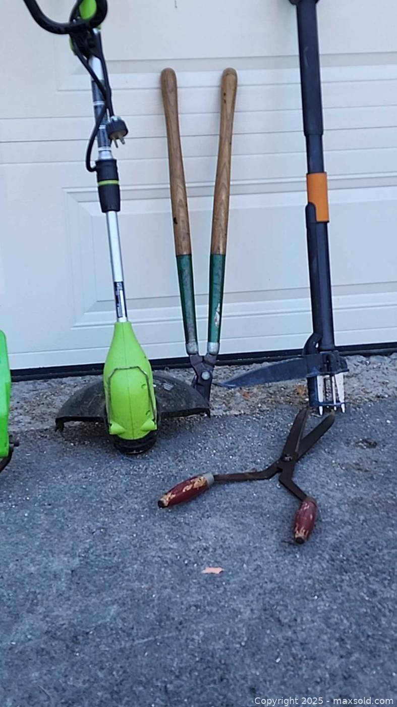 Electric cultivator, string trimmer, two spades, stand-up weeder ...