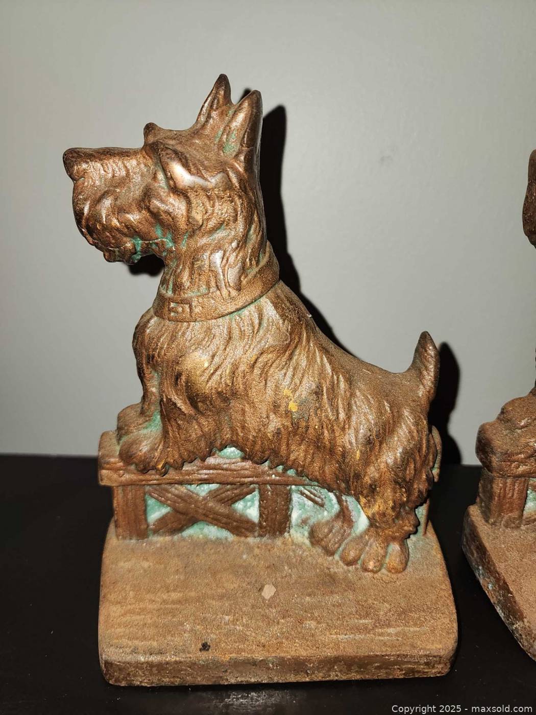 Pair of cast iron Scottie dog bookends | Maxsold