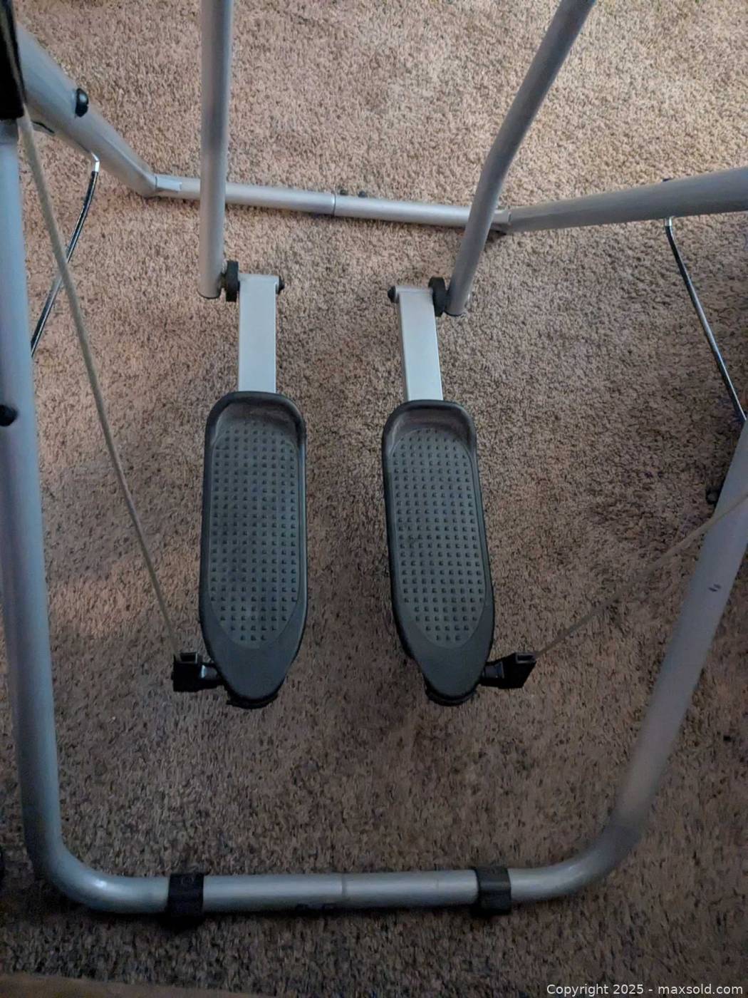 Gazelle Edge cardio glider | Maxsold