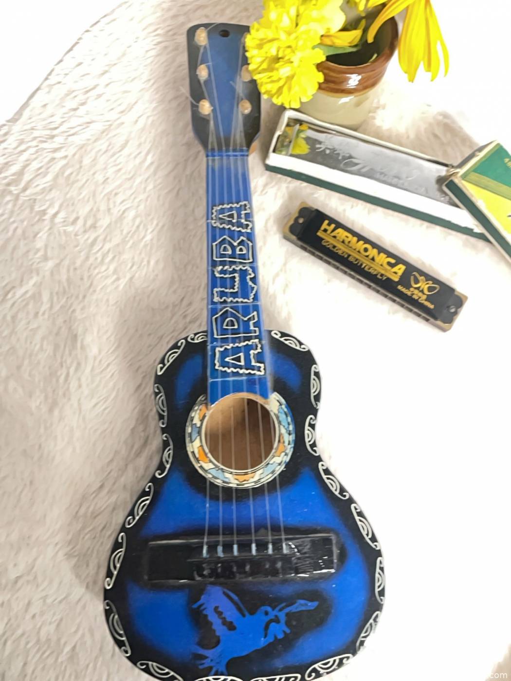 Yamaha recorder, painted wood flute, mini banjo, two Hero Golden ...
