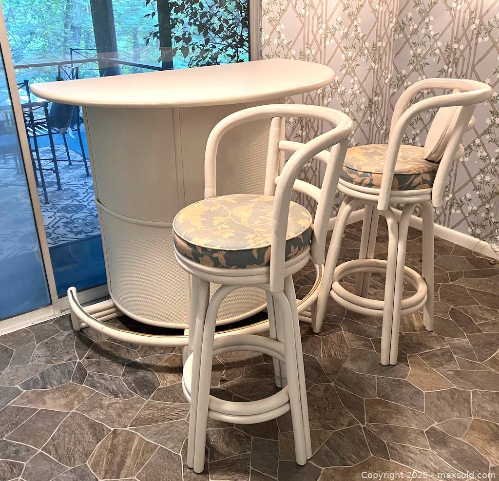 Wicker bar, two swivel stools, three resin trays | Maxsold