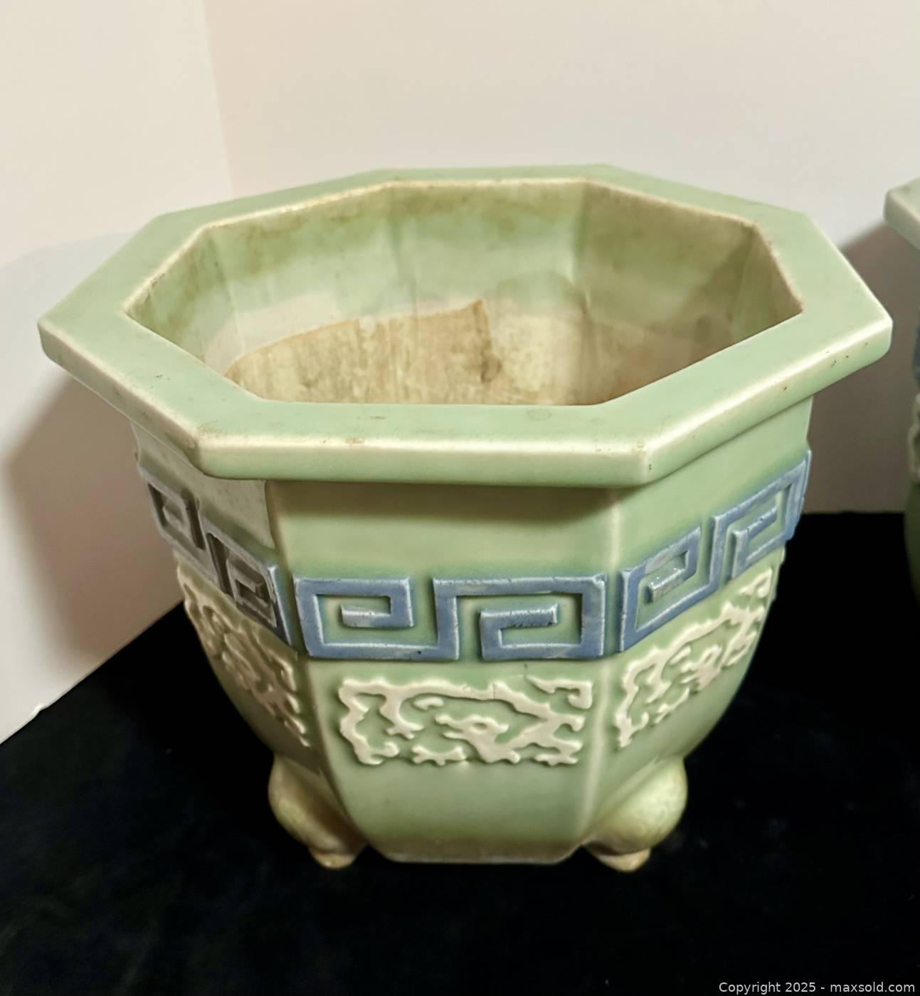 Pair of octagonal dragon planters | Maxsold