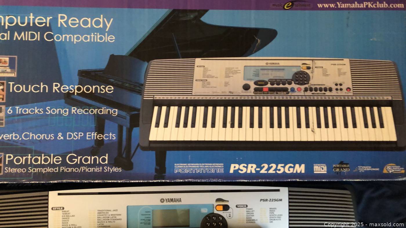 Yamaha PSR-225GM 61-Key Keyboard with Box | Maxsold