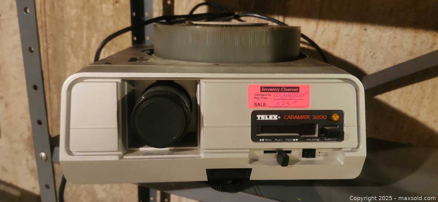Telex slide projector and Da-Lite screen | Maxsold