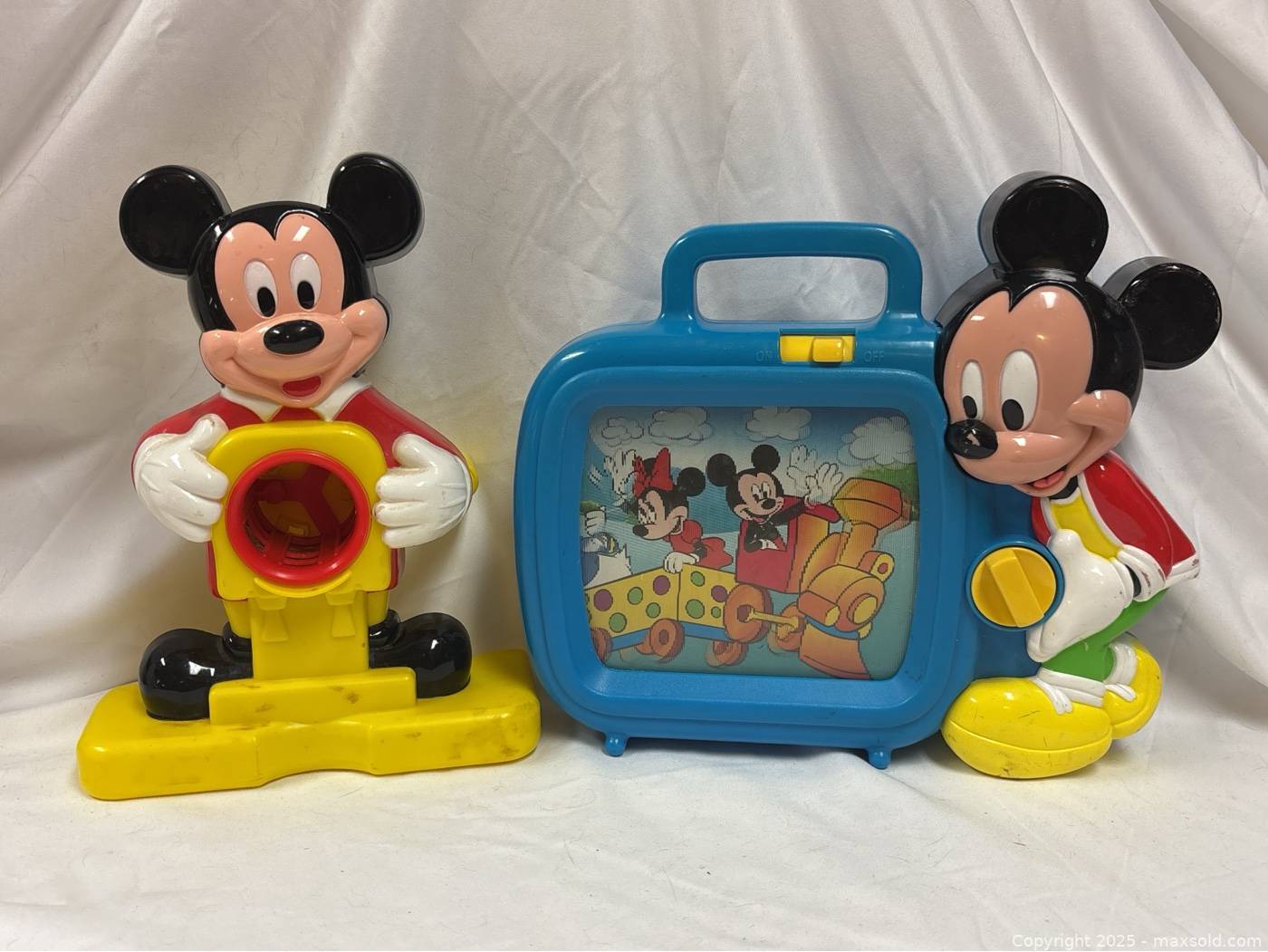Disney Mickey Mouse musical TV and movie viewer toys | Maxsold