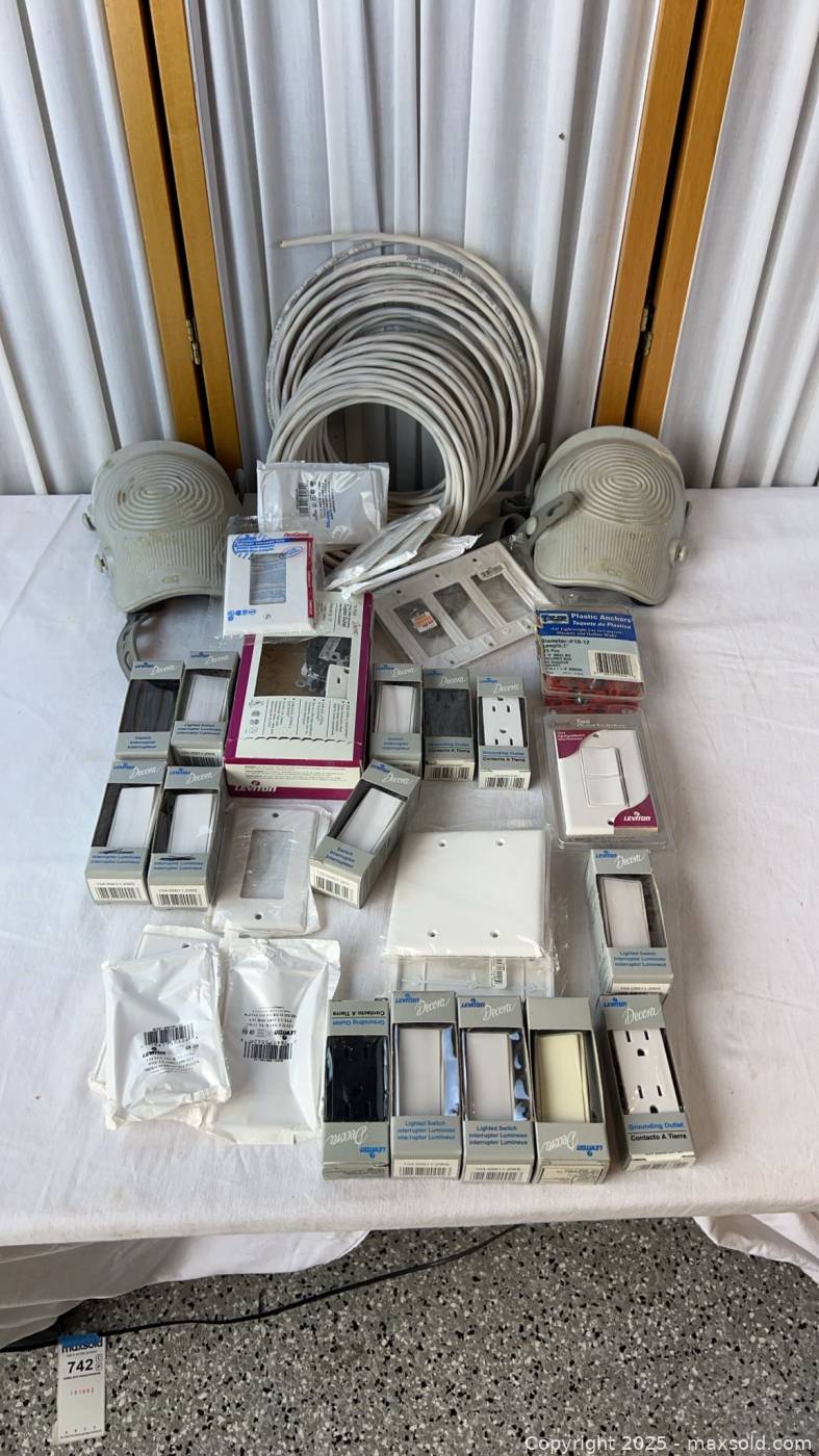 Leviton Decora Electrical Hardware Lot | Maxsold