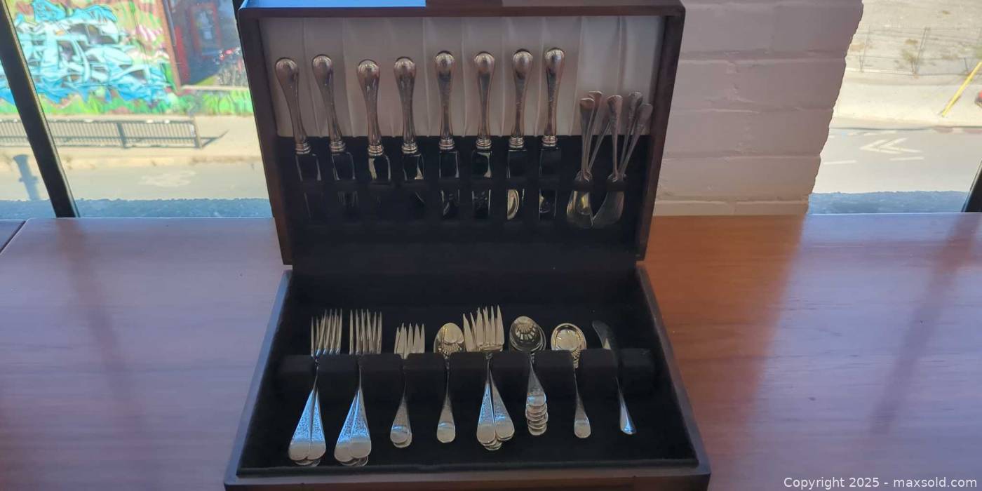 Birks Regency Plate silverplate flatware set | Maxsold