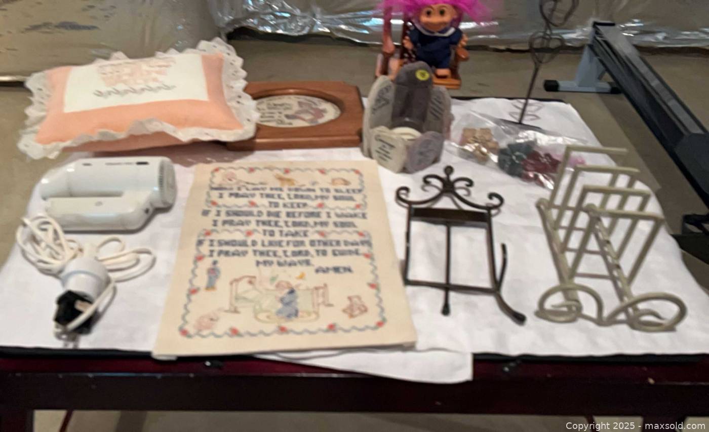 Mixed Home Decor And Household Items Lot | Maxsold