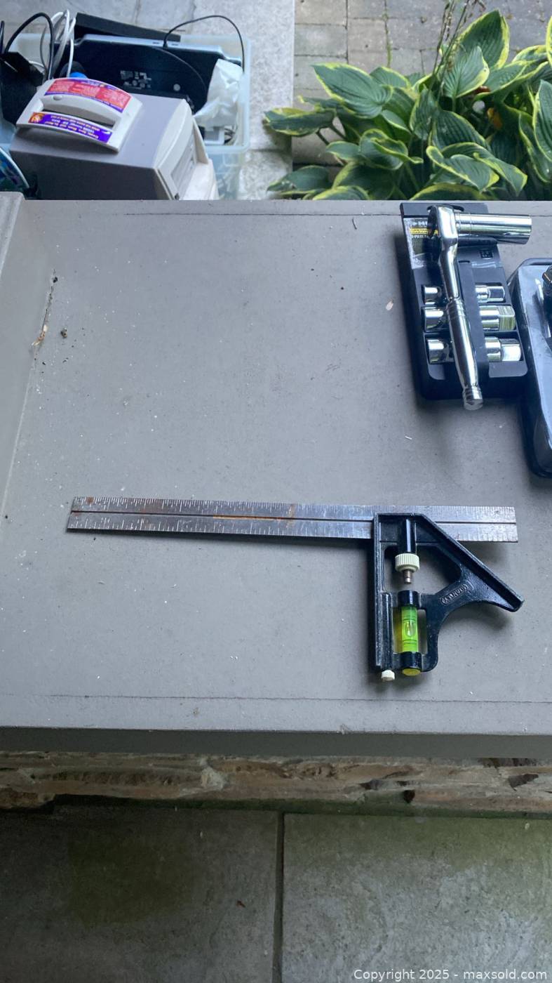 Combination square 12 in stainless steel rule | Maxsold