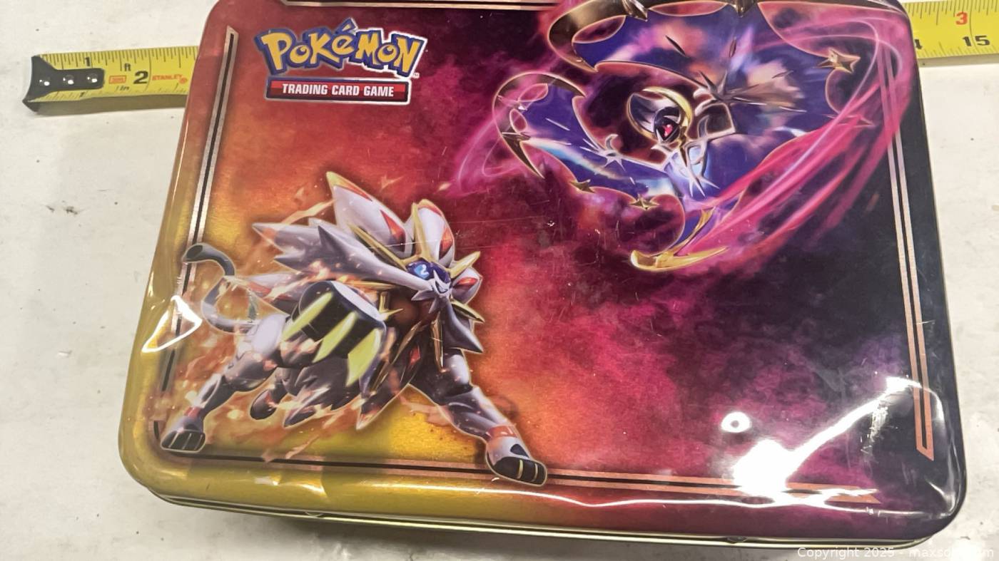 Pokémon TCG Mew deck box and collector tin | Maxsold