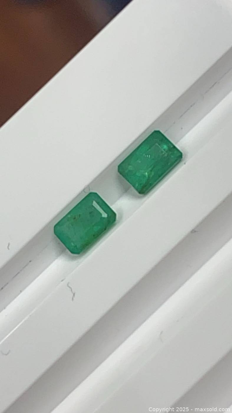 2 Loose Emerald Gemstones 1.17 ctw | Maxsold