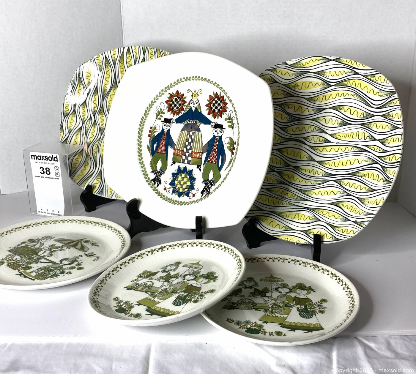 Turi Design Norway Plates And English Plates | Maxsold