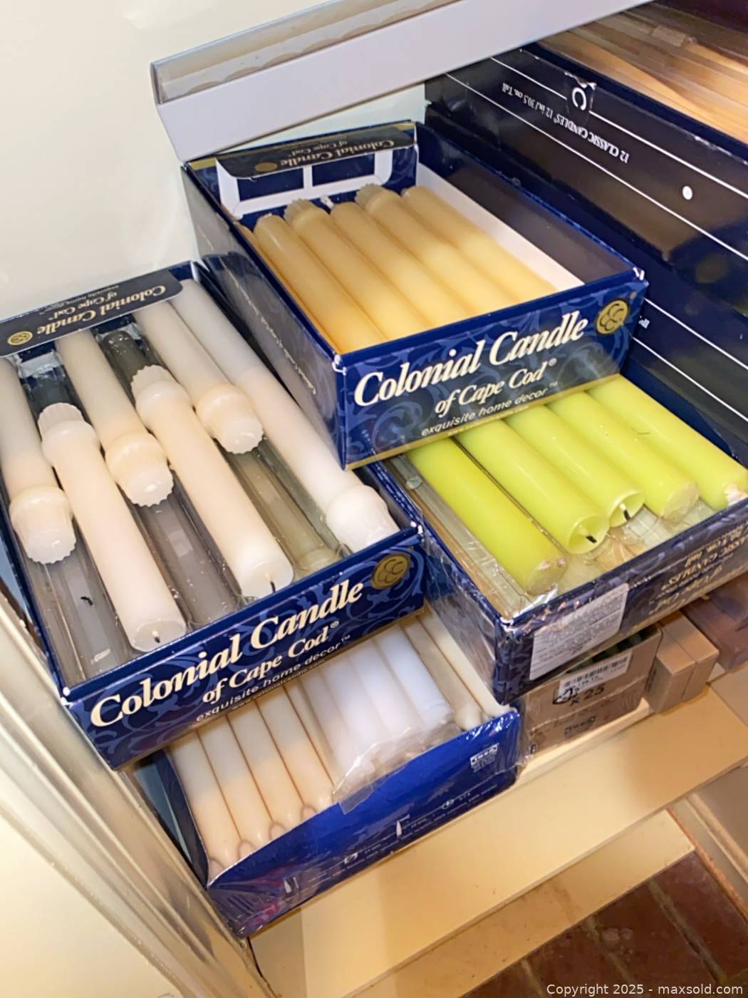 Assorted taper, pillar and tealight candles | Maxsold
