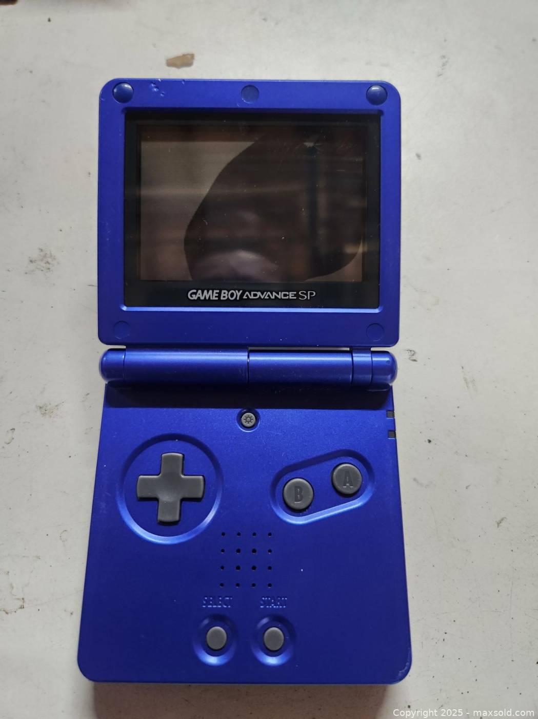 Nintendo Game Boy Advance SP handheld console | Maxsold