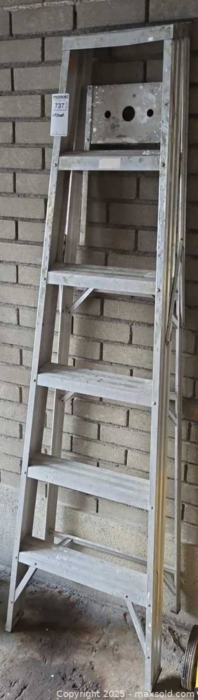 Aluminum 6-Step A-Frame Ladder | Maxsold