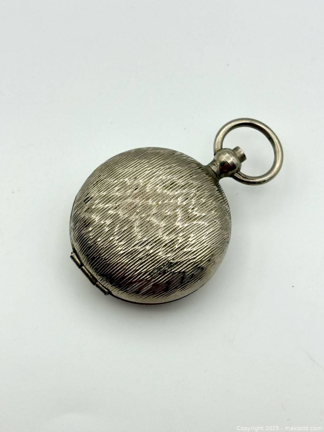 Antique sovereign coin holder | Maxsold