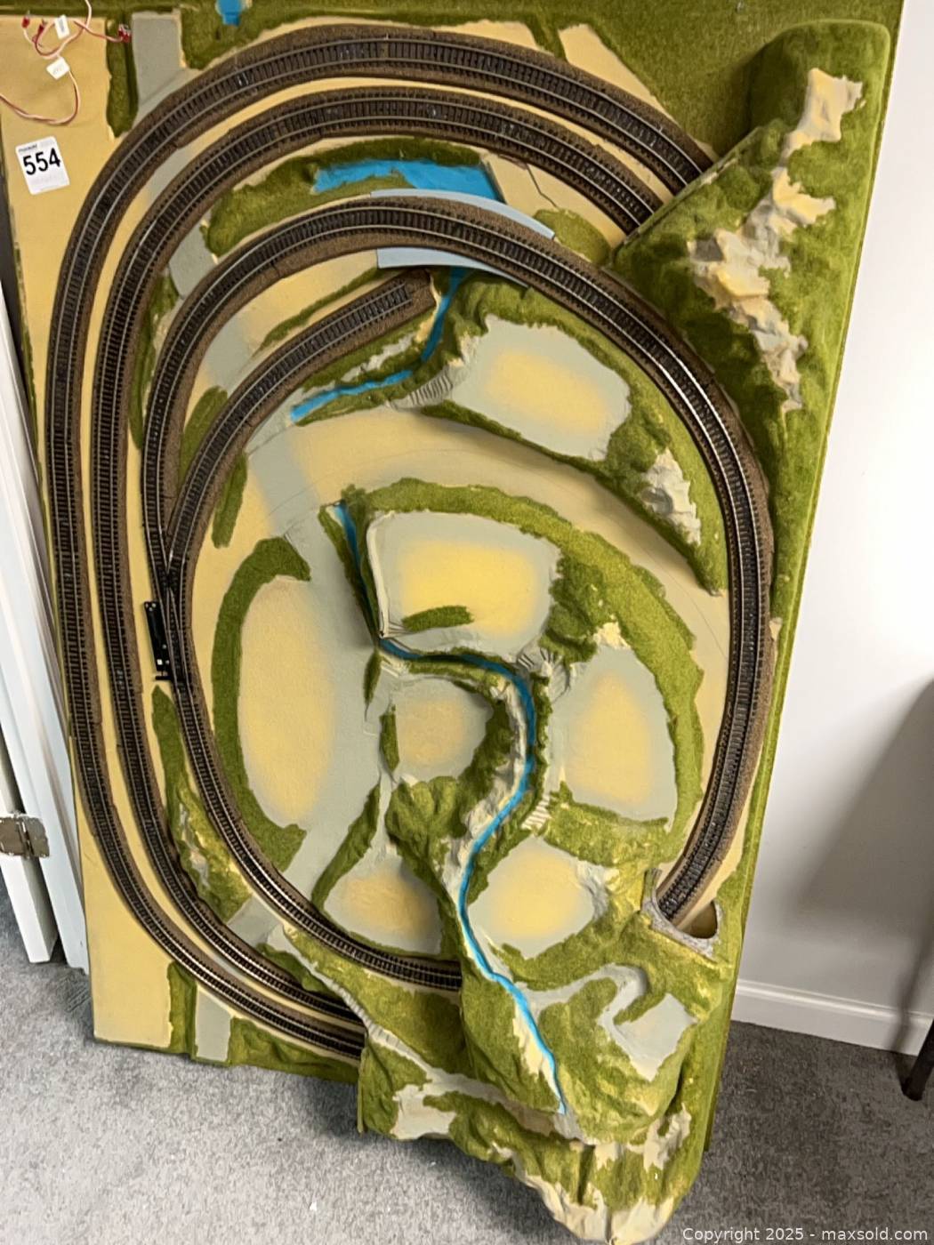 Kibri HO Scale Preformed Railroad Layout Base with Track & Scenery ...