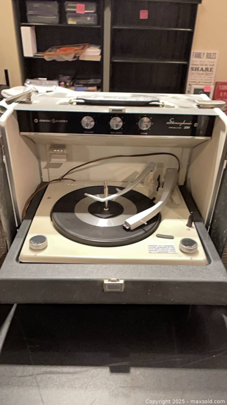Symphonic portable stereo record player with two external speakers ...