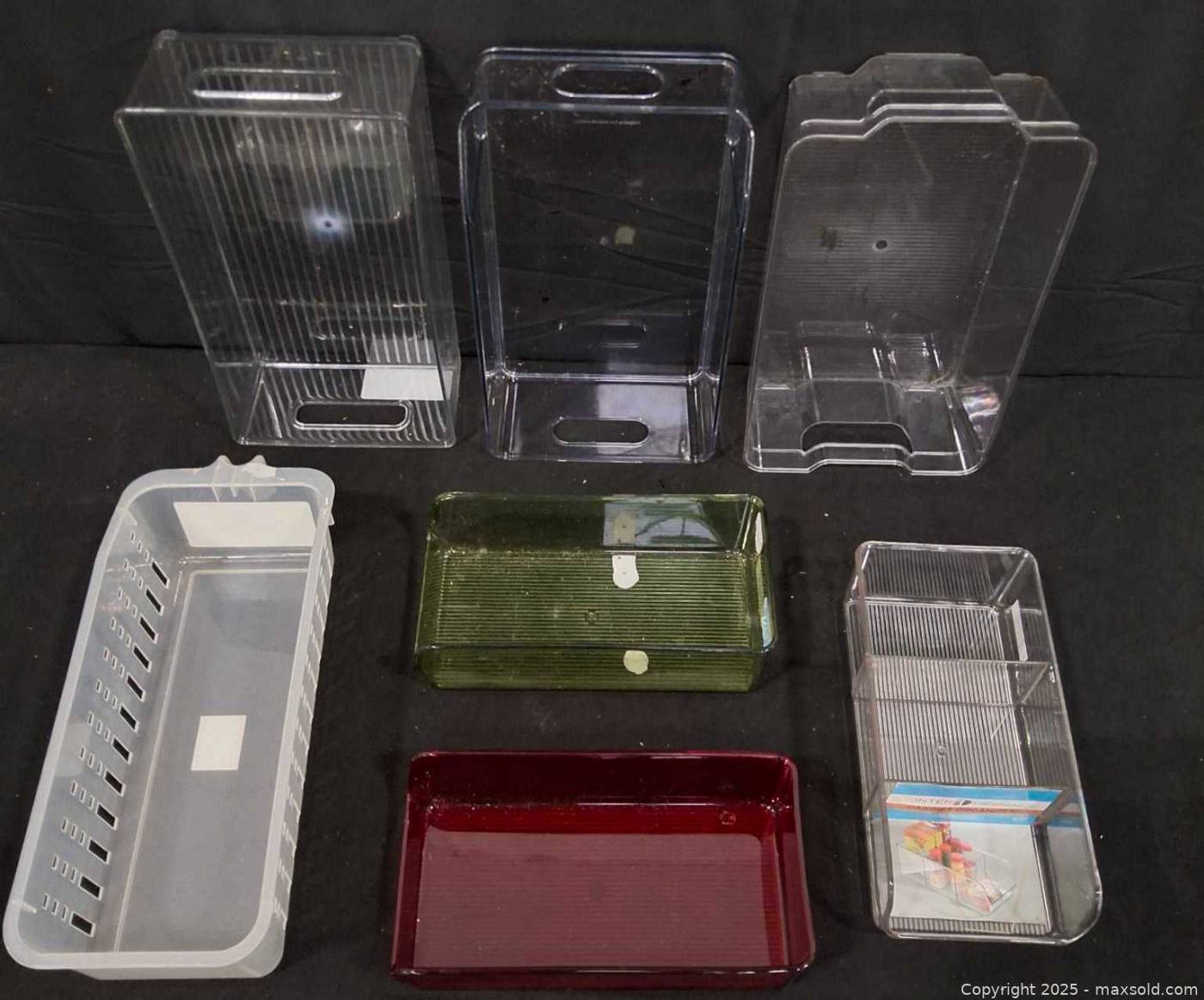 Assorted Plastic Storage Containers | Maxsold