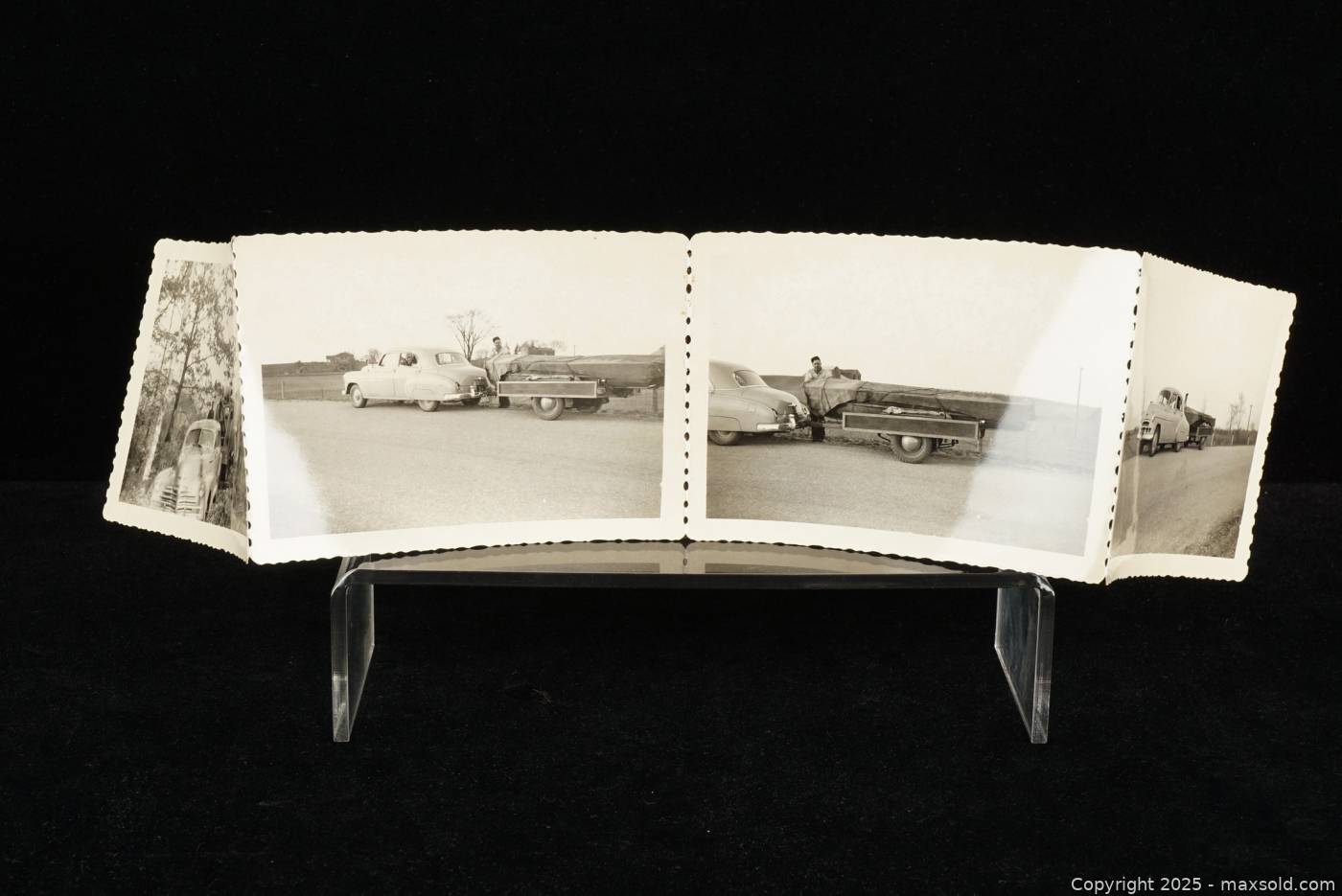 Vintage black-and-white snapshot photographs | Maxsold