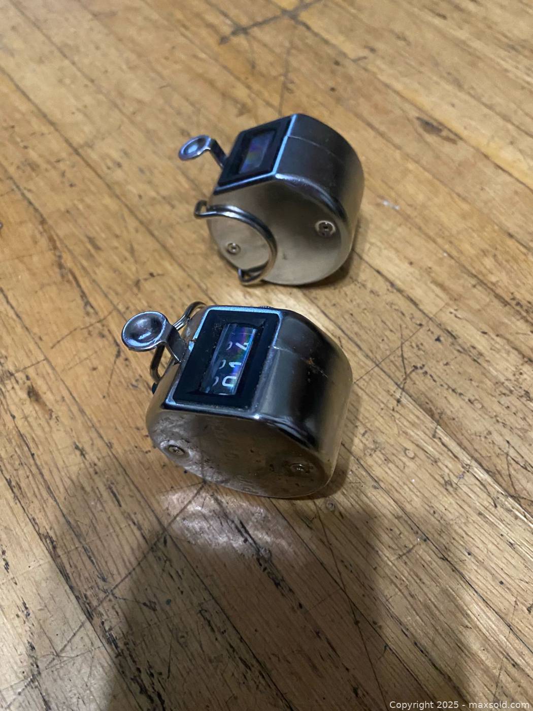 Vintage pair mechanical tally counters | Maxsold