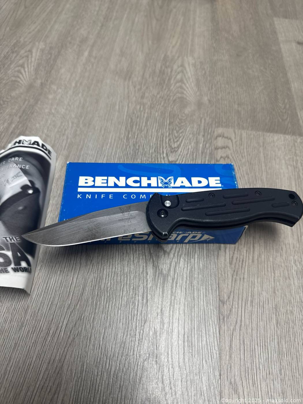 Benchmade folding pocket knife | Maxsold