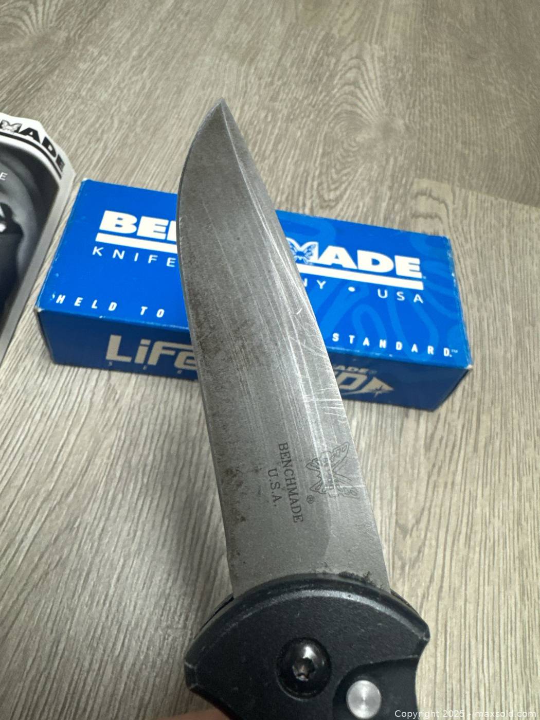 Benchmade folding pocket knife | Maxsold