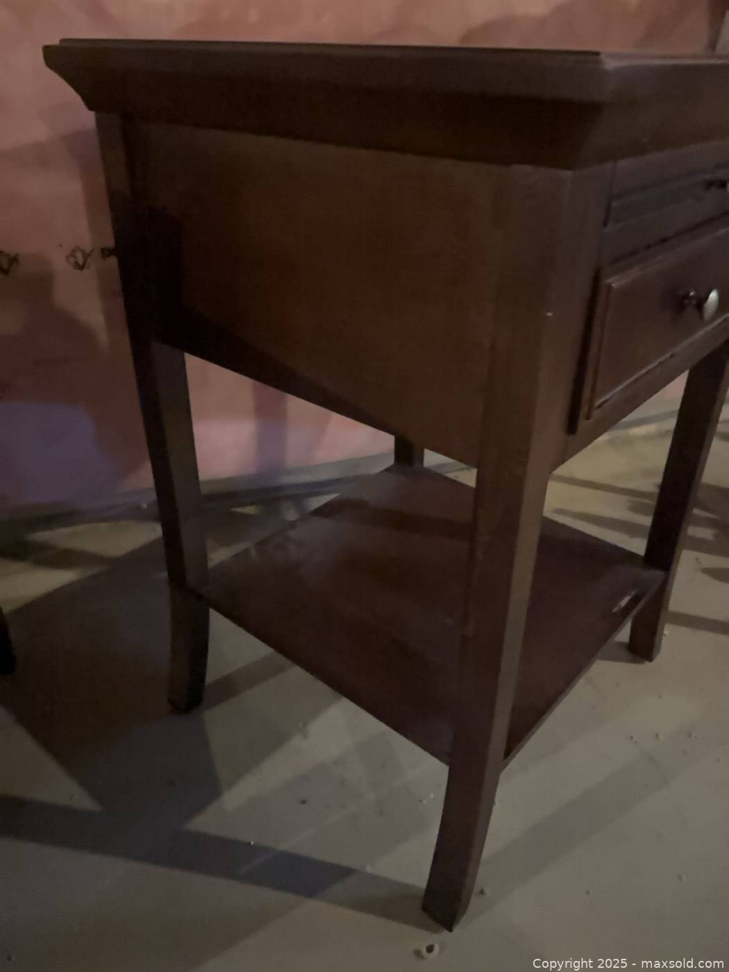 Sauder dark brown wood veneer accent table | Maxsold