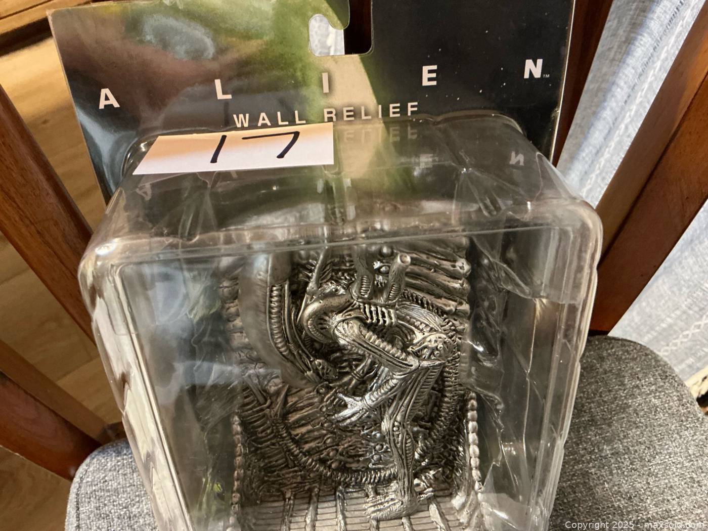 Alien Xenomorph wall relief sculpture in sealed packaging | Maxsold