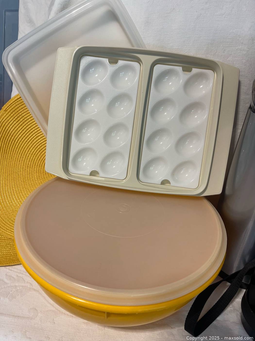 Tupperware Fix N Mix Bowl, Egg Keeper, Tiger Travel-Pac Flask, Thermos ...