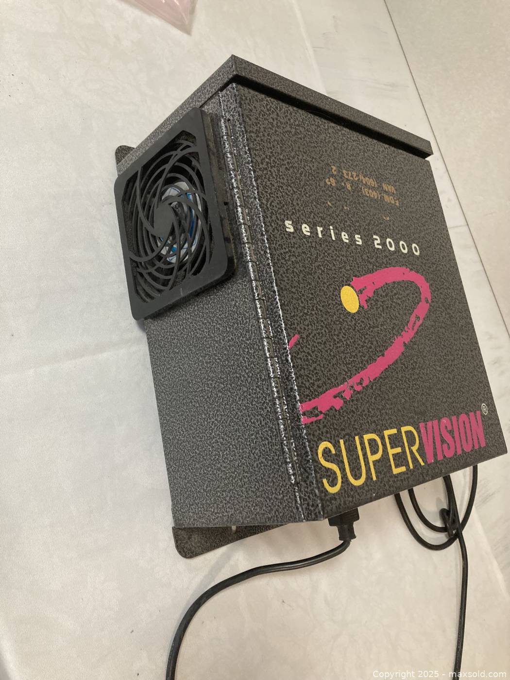 Super Vision Series 2000 Fiber Optic Illuminator 120 VAC | Maxsold