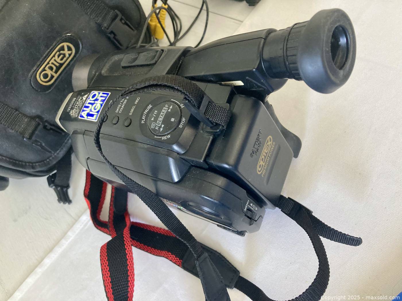 JVC GR-AXM100U Compact VHS camcorder with case, charger, three ...