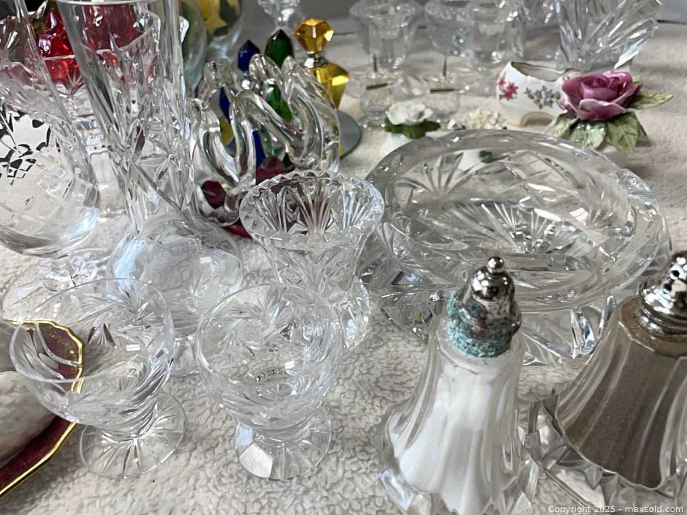 Vintage cut crystal glassware and porcelain | Maxsold