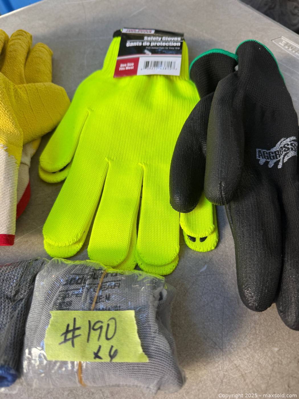 6 pairs new work and safety gloves | Maxsold