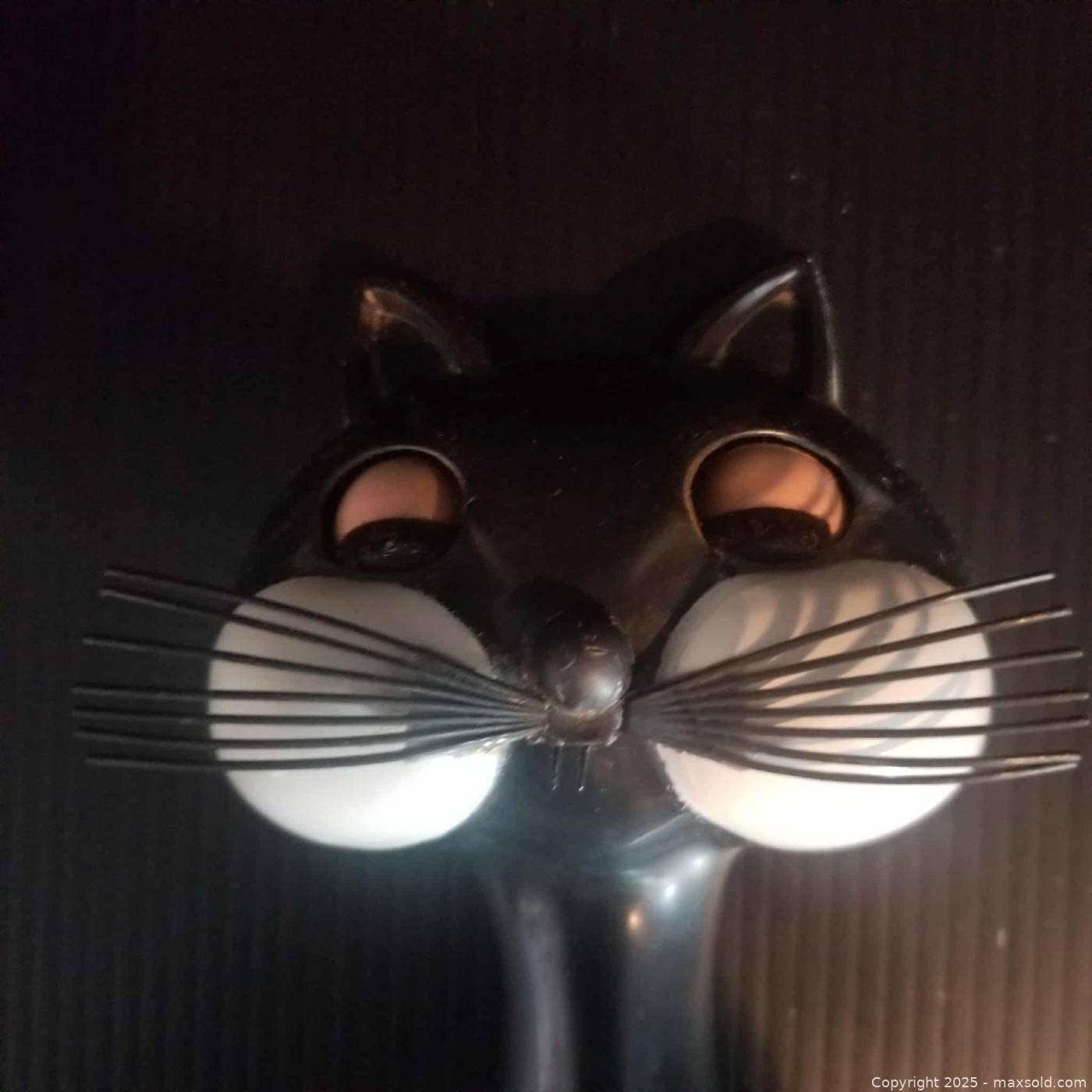 Spartus Here Kitty Kitty cat wall clock | Maxsold