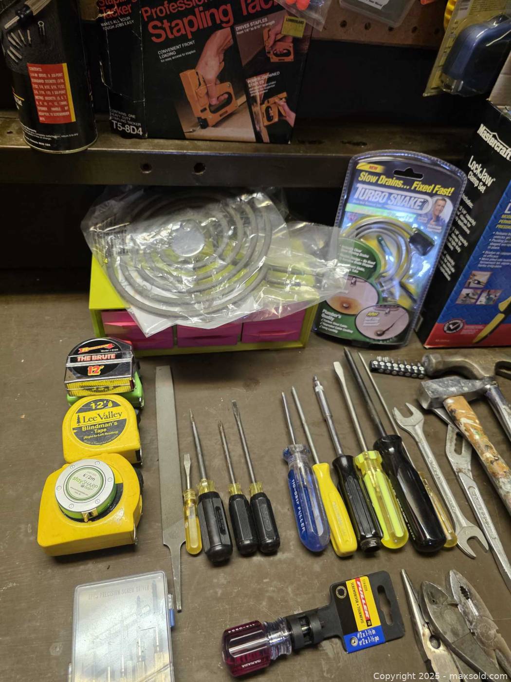 Mixed hand and small power tools | Maxsold