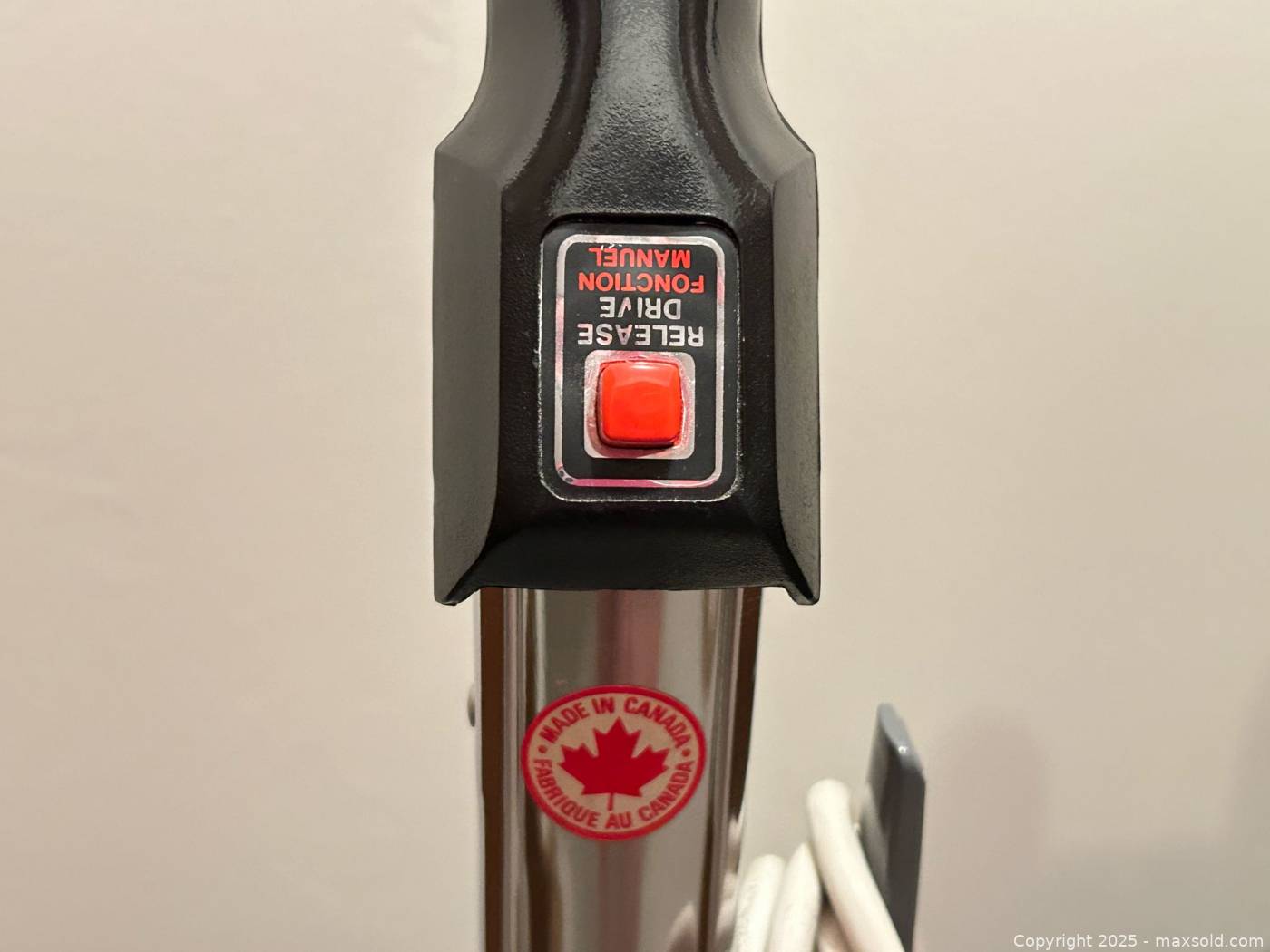 Hoover Concept Two Electronic & Elite Upright Vacuums | Maxsold