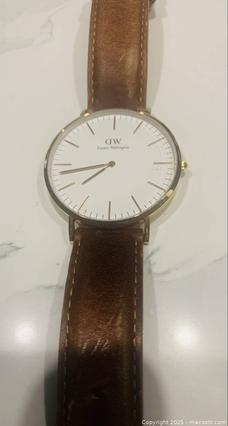 Daniel Wellington men’s quartz watch | Maxsold