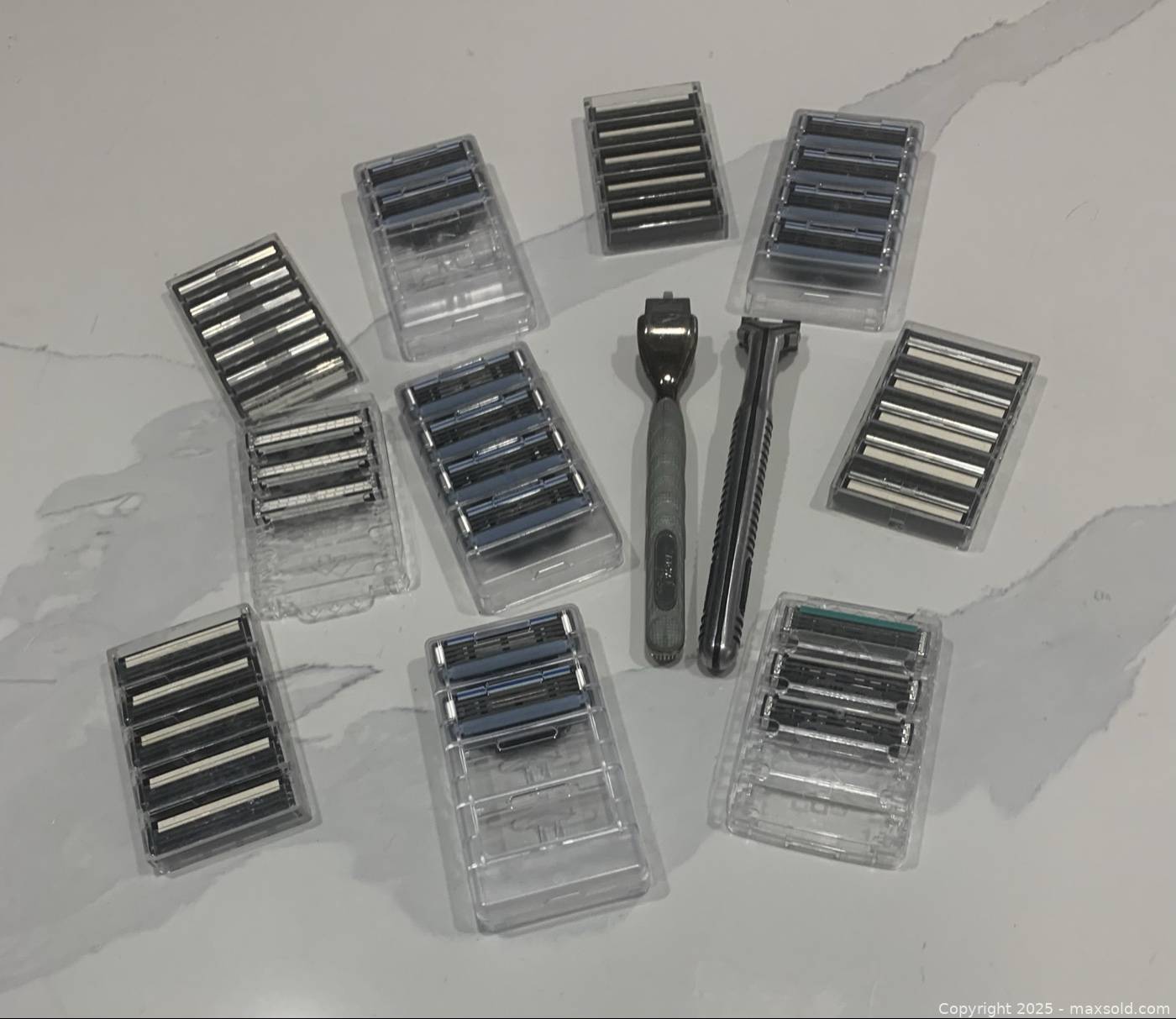 Gillette razor handles with refills | Maxsold