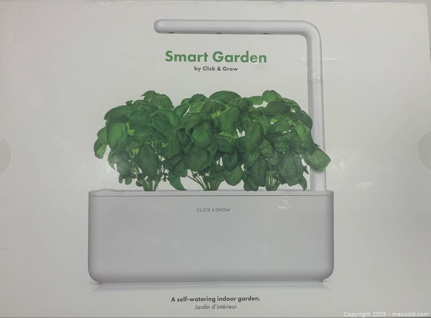 Click & Grow Smart Garden 3 Indoor Garden | Maxsold
