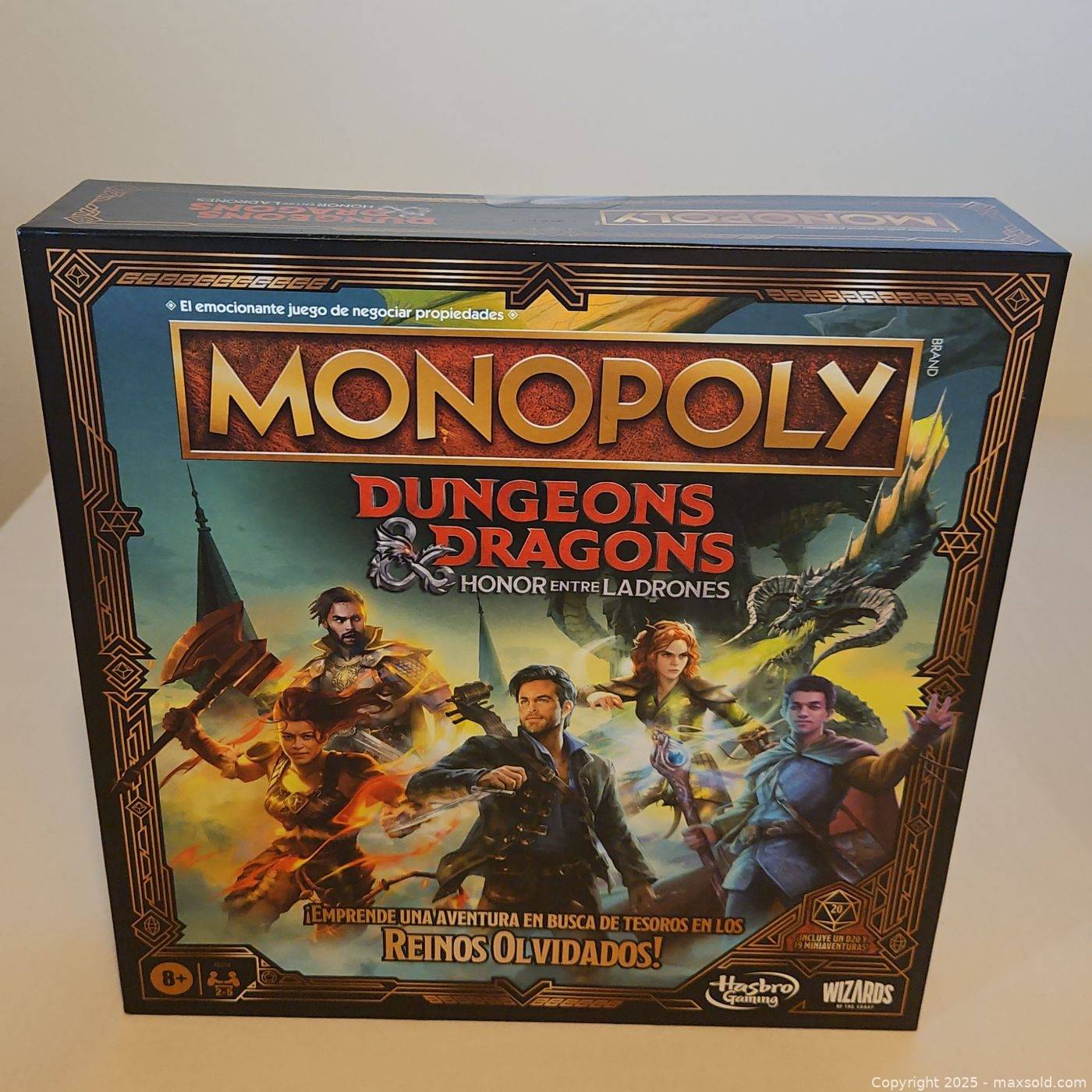 Monopoly Dungeons & Dragons Honor entre Ladrones board game | Maxsold