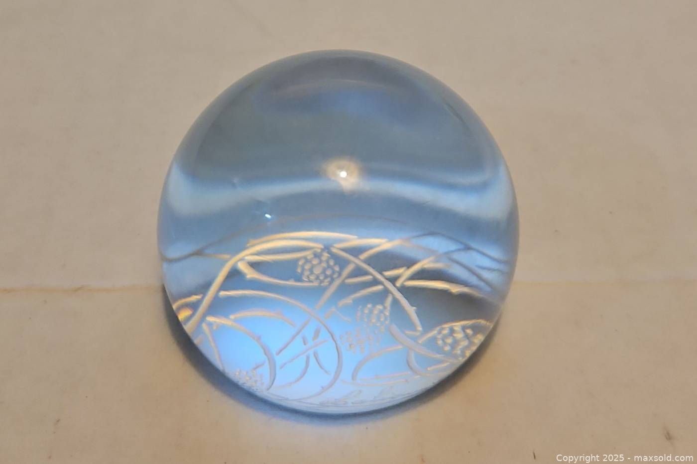 Lalique crystal dome paperweight | Maxsold