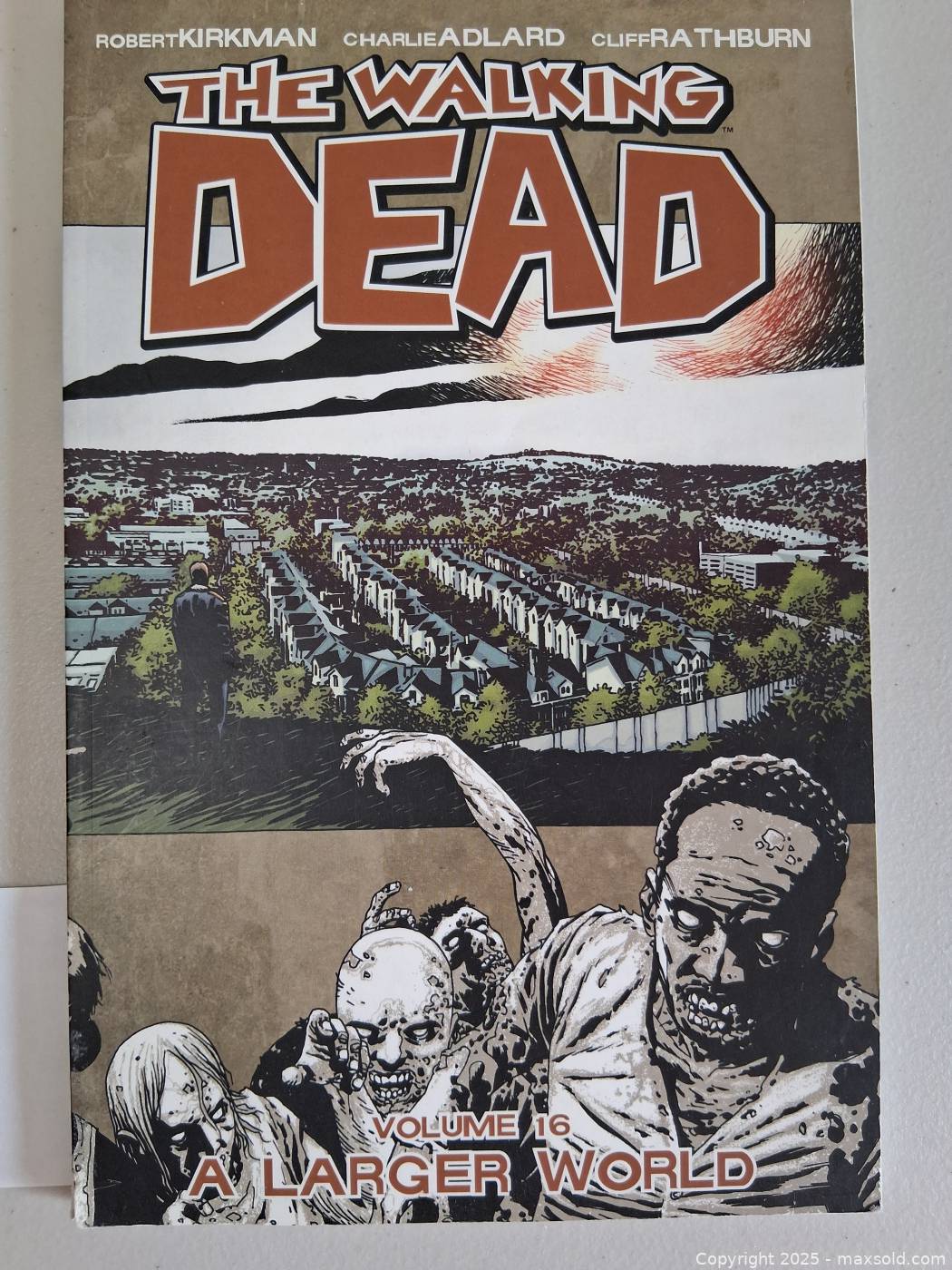 Image Comics The Walking Dead Vol 16 | Maxsold